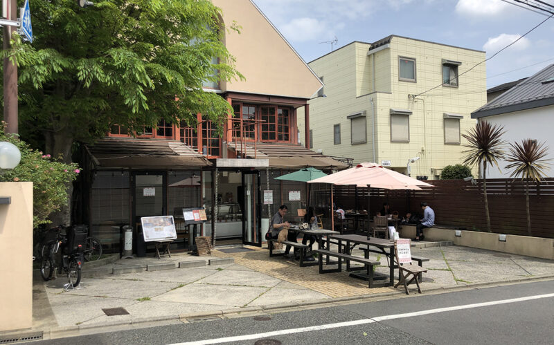 Tokyo | Stroll Through The town of Denenchofu and the Tama River ...